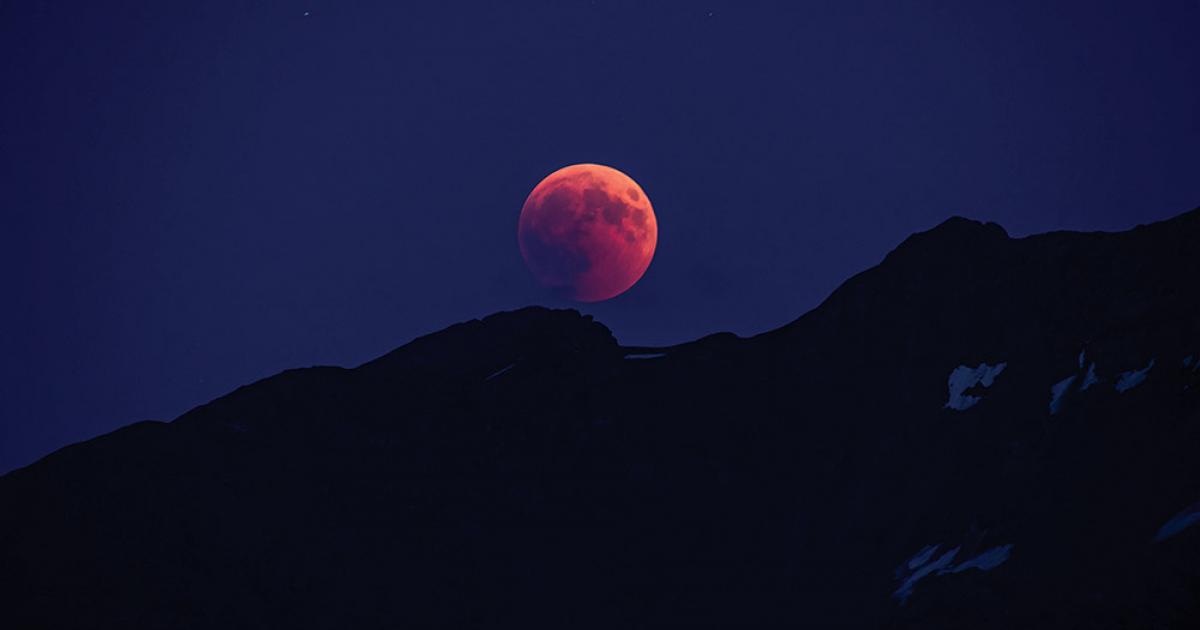Red Moon Rising | Outside Bozeman